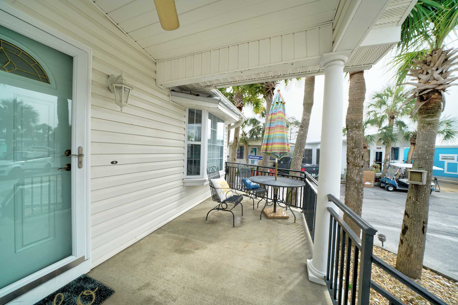 692 Seashell - King & Queen - Includes WIFI** & 2 GOLF CARTS!
